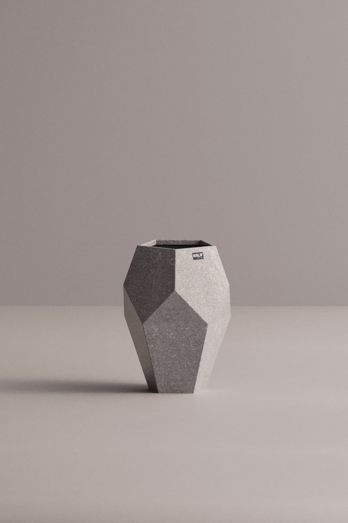 Geometrik Desenli Saksı Modeli Thor | Beton Saksı | Kalif Design